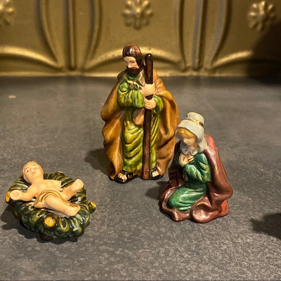 Holiday | 11 Piece Miniature Nativity Set | Poshmark